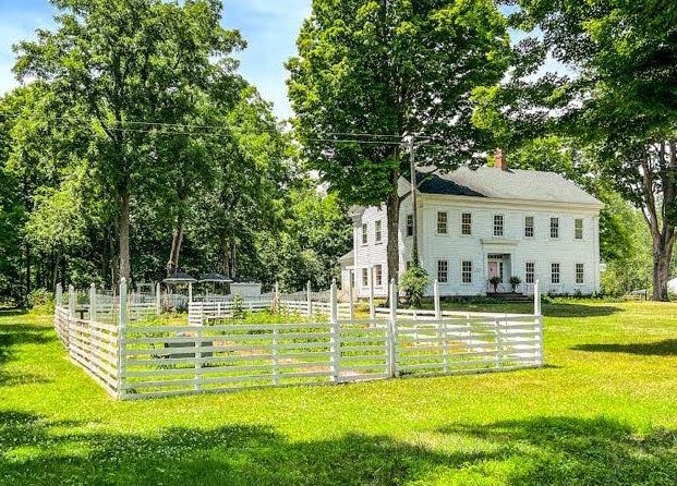 Farrand Hall Offers World-Class Cuisine in the Michigan Countryside | Food + Drinks ...