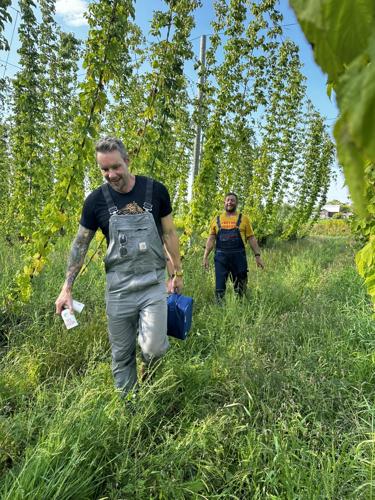 Dax Shepard & Friends Launch NA Beer Brand Ted Segers | People ...