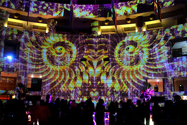 5 Tips to Throw the Perfect Party | Arts + Entertainment ...