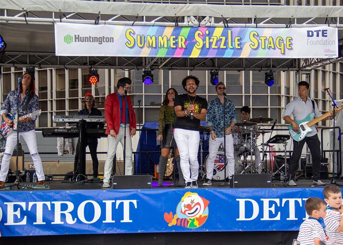 61st Annual Ford Fireworks Rooftop Party in Detroit | Parties + Event ...