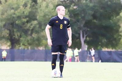 Manke named SCAC Man of the Year finalist | Sports | seguingazette.com