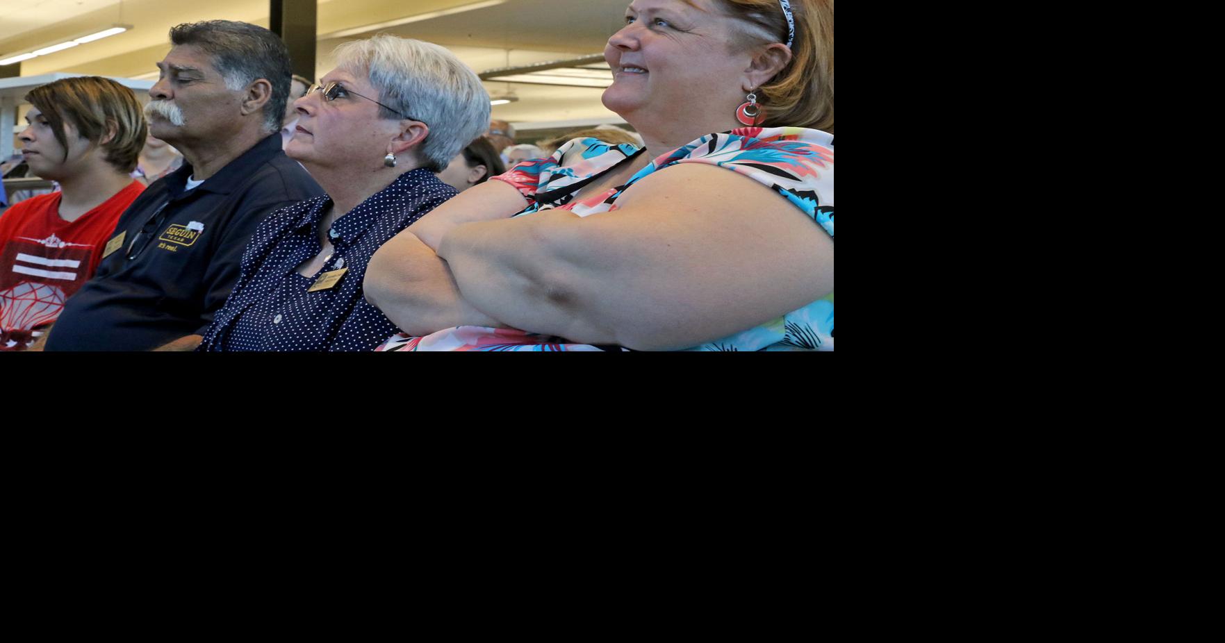 Seguin Public Library grand opening | Photo Galleries | seguingazette.com