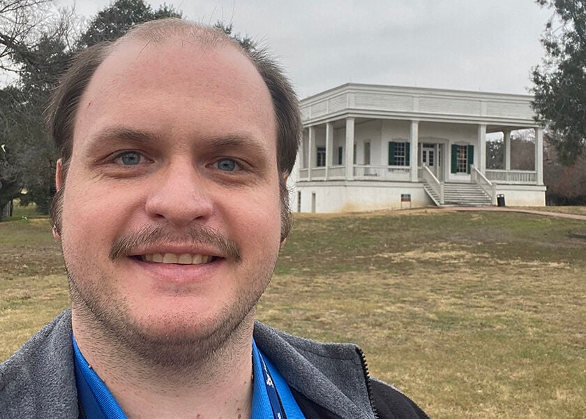 Schmidt: The Trump administration continues to embarrass | Community ...