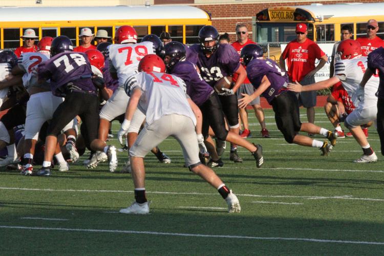 Navarro battles Billies to open season | Sports | seguingazette.com