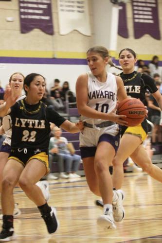 Lady Panthers capture first home win with 52-33 victory over Lytle ...