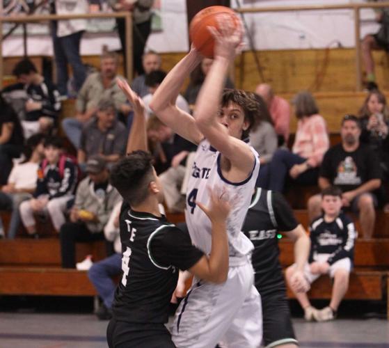 Falcons take down the Town East Eagles, 49-28 | Sports | seguingazette.com