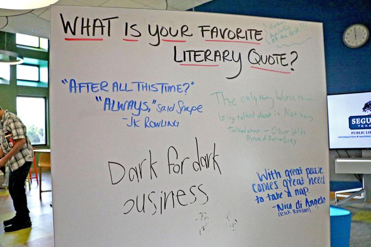 Residents turn out as city opens library | News | seguingazette.com