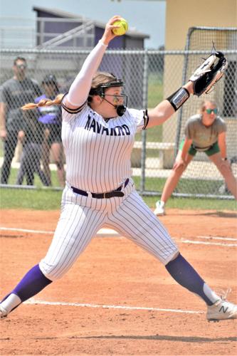 Navarro drops district game to Cuero, ties for first in district ...