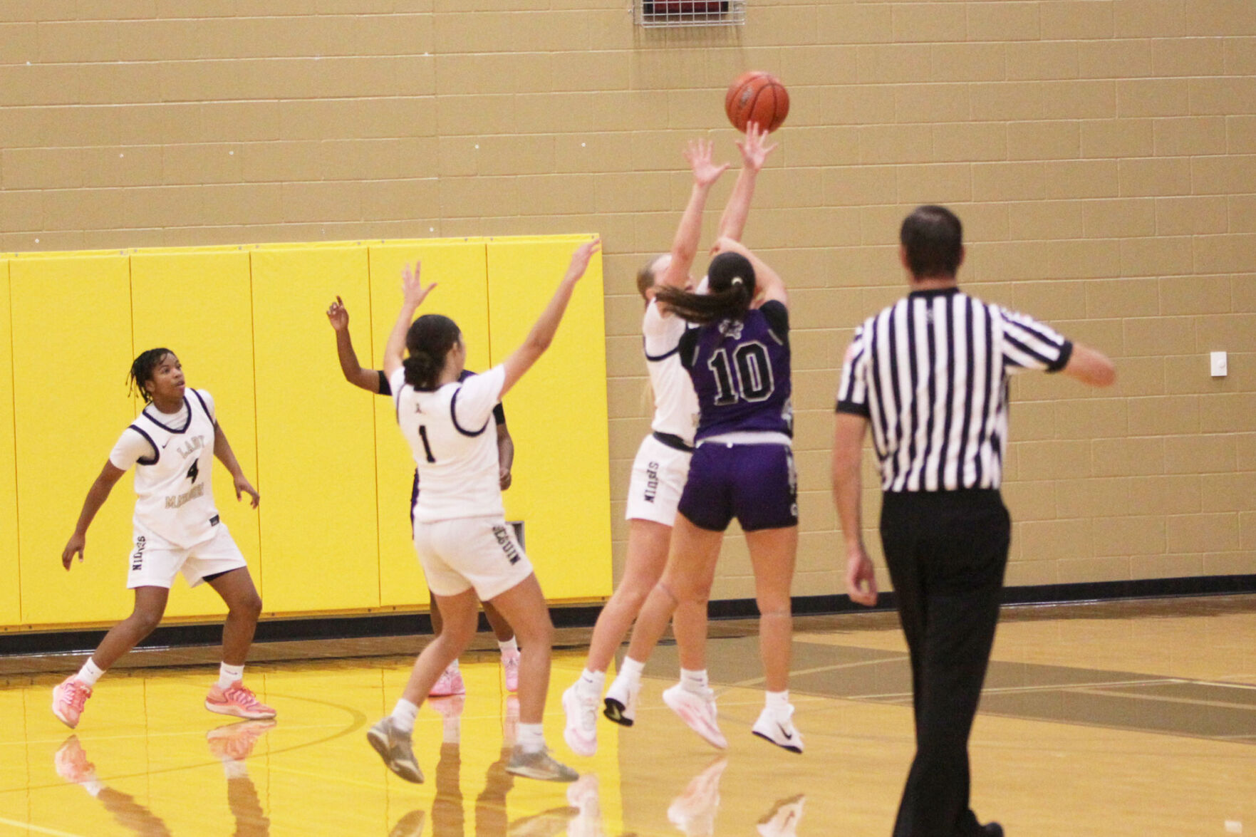 Lady Matadors snap losing streak with victory over Stockdale | Sports ...