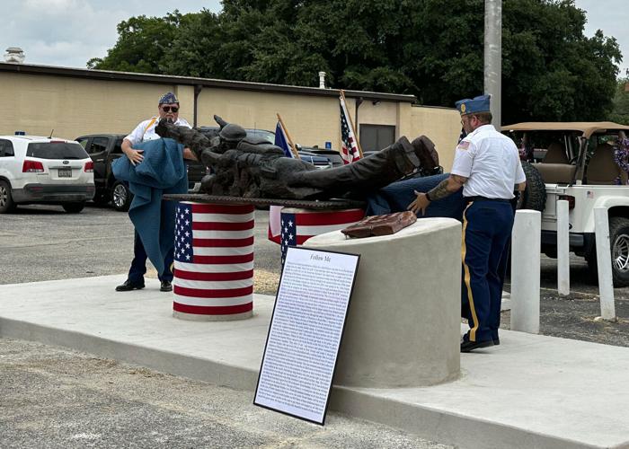 New statue in Seguin pays homage to military veterans, service dogs ...