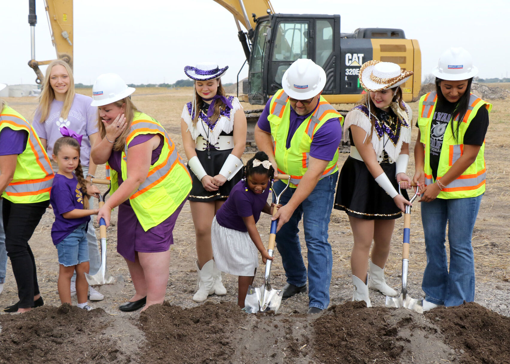 Navarro board, staff, students break ground on new high school | News ...