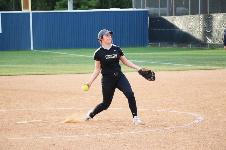 Streak broken: Seguin softball falls 4-2 to Boerne-Champion | Sports ...