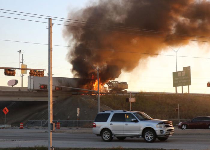 Fiery wreck shutters I-10 in Seguin for several hours | Alert ...