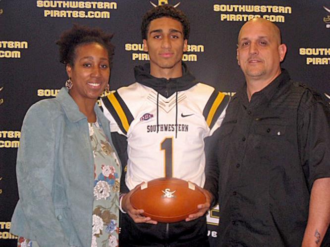 Matador receiver to hit gridiron, track for Southwestern University ...
