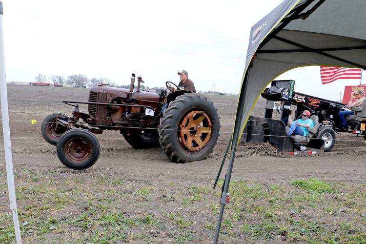Tri-County Tractor Pull | Photo Galleries | seguingazette.com