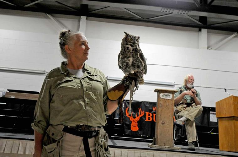 Birds of Prey at Buck Fever in Seguin | Multimedia | seguingazette.com