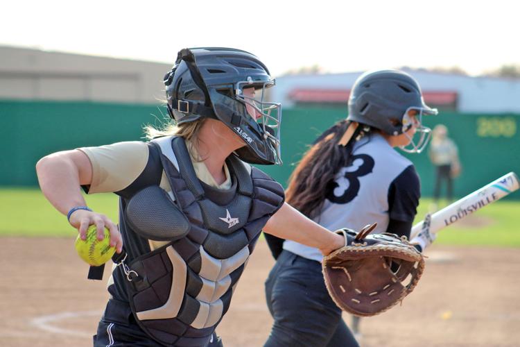 Best friends Whitney Wendel, Jessi Herbold sign to Texas A&M-Corpus ...