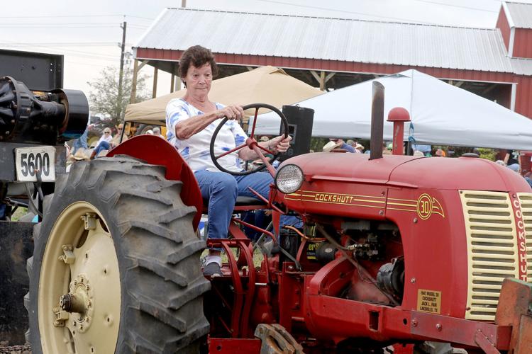 Tri-County Tractor Pull | Photo Galleries | seguingazette.com