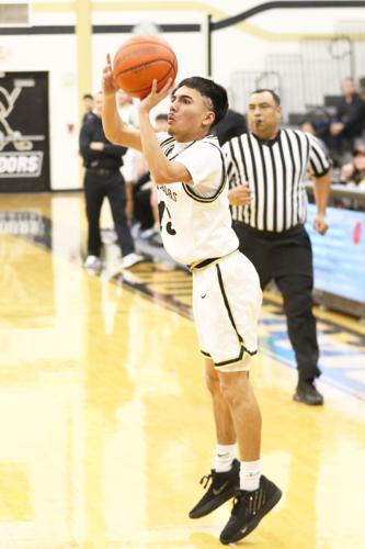 King’s 6 threes help Seguin hang on to 70-66 victory | Sports ...