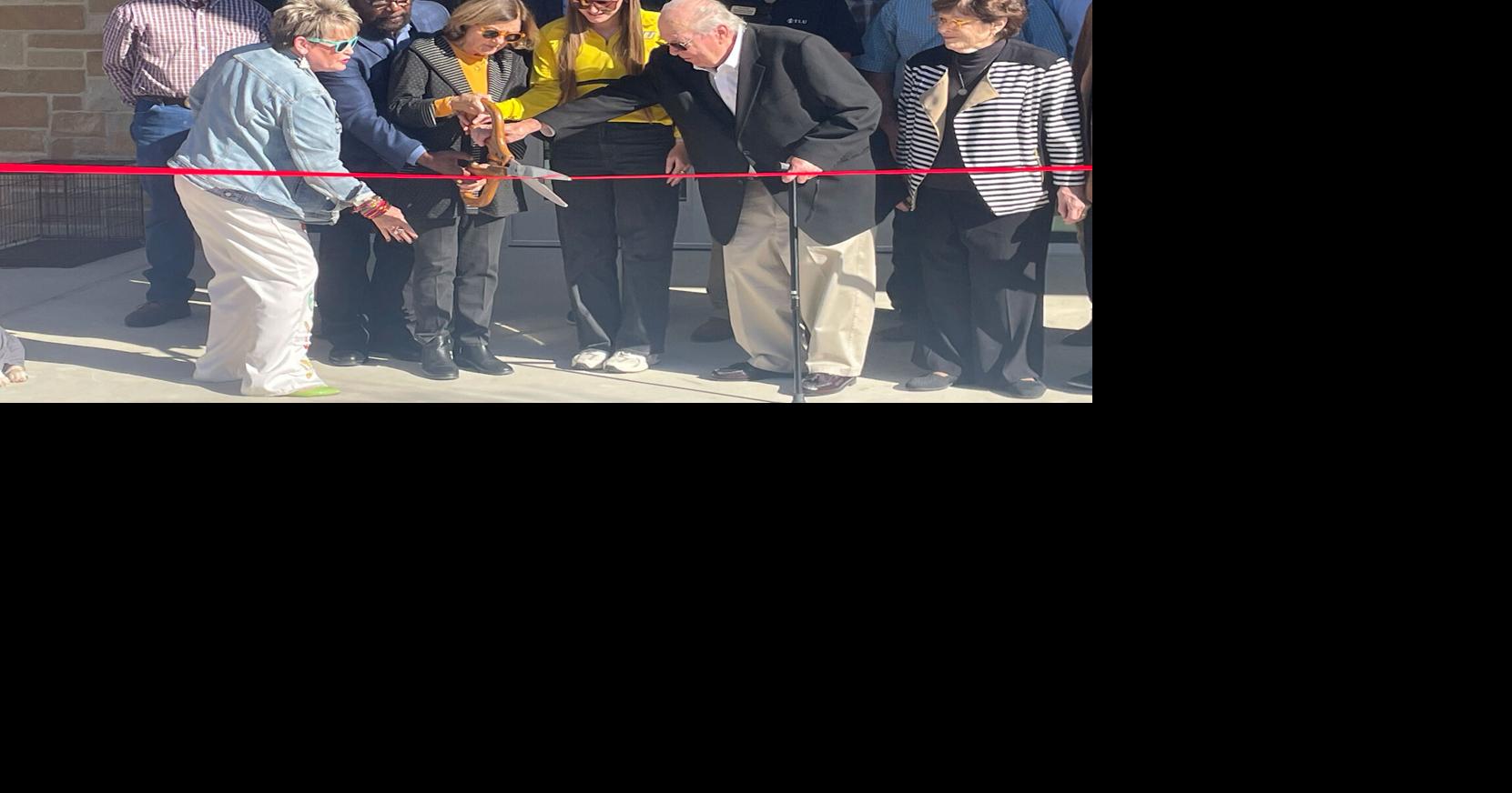 Sportscaster returns to TLU for building dedication | News ...