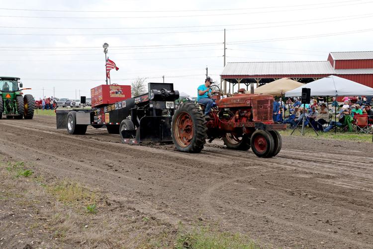 Tri-County Tractor Pull | Photo Galleries | seguingazette.com