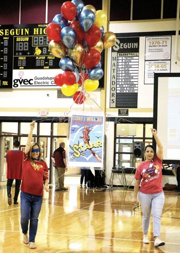 Youngsters let pep shine at rally for STAAR | News | seguingazette.com