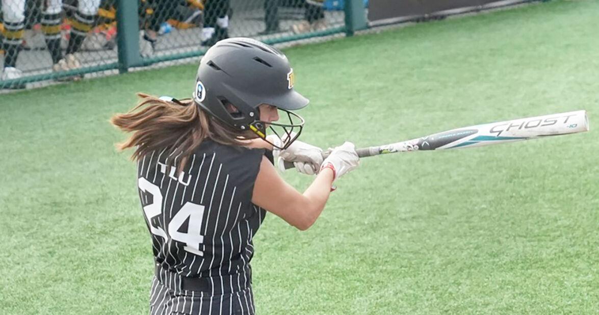 Kay, Gonzalez collect academic All-America | Sports | seguingazette.com