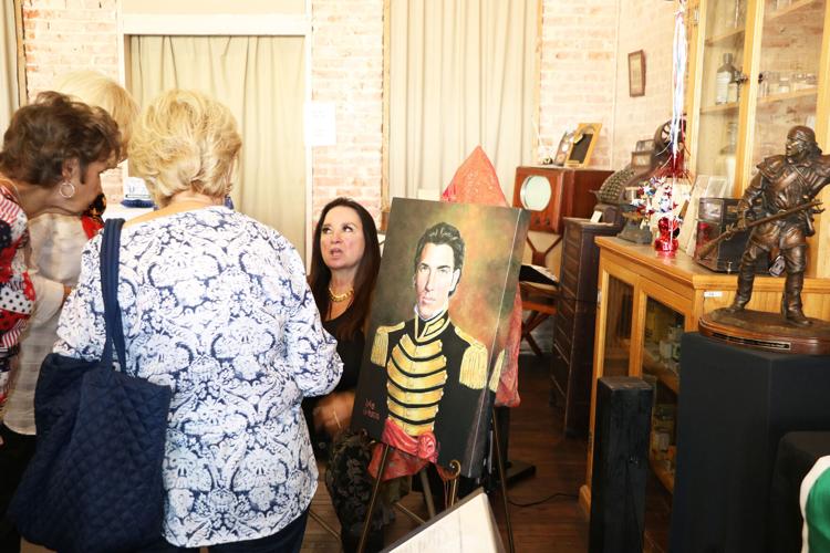 Juan Seguin exhibit grows with statue on loan | News | seguingazette.com