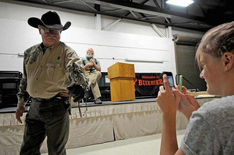Birds of Prey at Buck Fever in Seguin | Multimedia | seguingazette.com