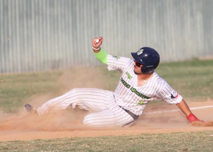 ’Sters clinch first playoff berth | Sports | seguingazette.com