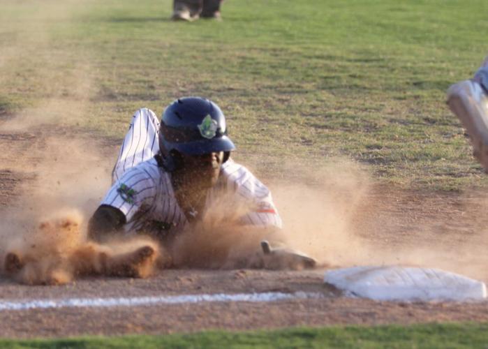’Sters clinch first playoff berth | Sports | seguingazette.com