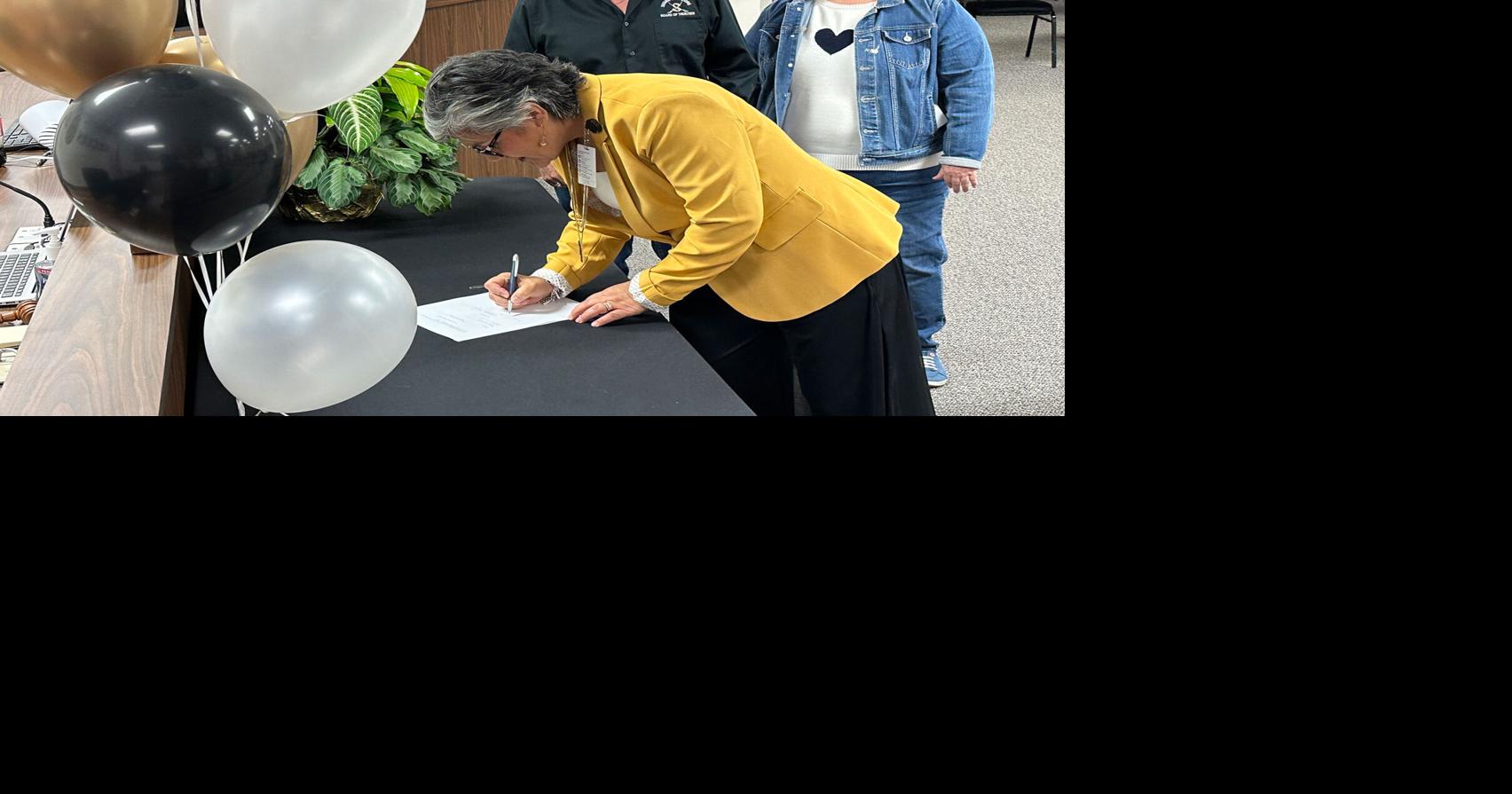 Vijil named Seguin ISD superintendent | Alert | seguingazette.com