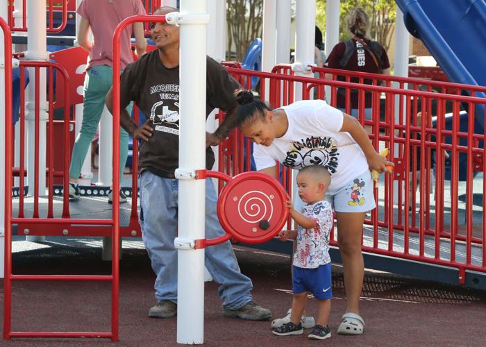 Community celebrates rededication of Bauer Park | News | seguingazette.com