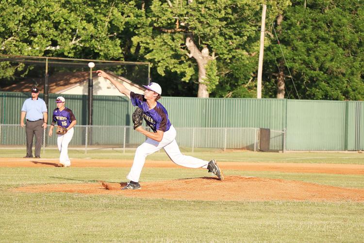 TOUGH LOSS: Sweeny sweeps Navarro baseball in area playoff series ...