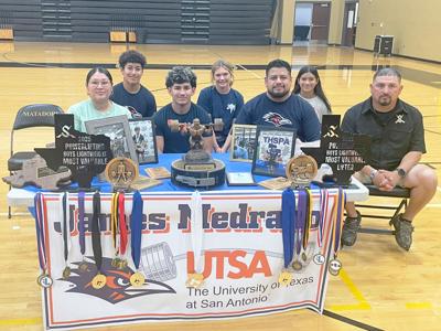 2025 most valuable lightweight lifter commits future to UTSA | Sports ...