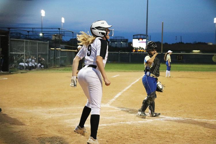 Seguin softball survives slugfest with Tivy, wins 16-12 | Sports ...