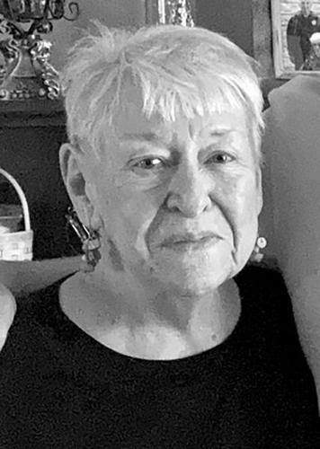 Loretta Ann DeLong | Obituaries | seguingazette.com