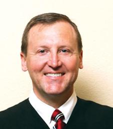 Kevin Kolb officially joins district judge race | News | seguingazette.com