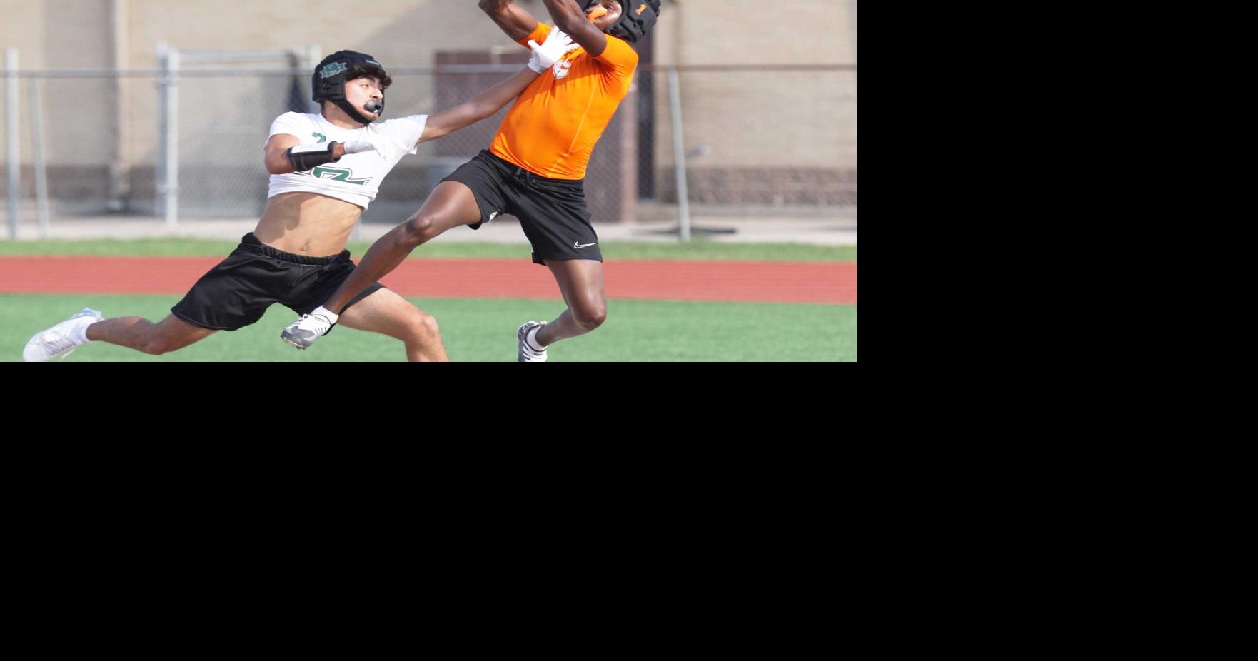 Summer gridiron action: Navarro, Marion sharpen skills in 7-on-7 games ...