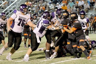 Navarro football head into Gonzales matchup with a few changes | Sports ...