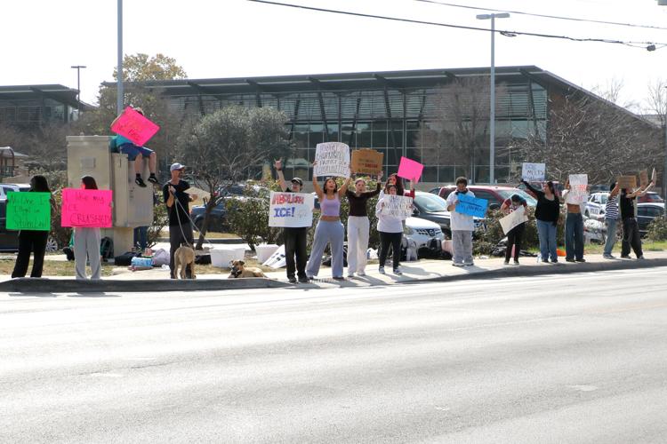 Clemens high school students stage walkout to protest ICE | News ...