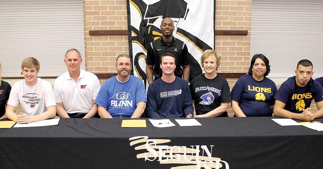 Matador trio to play collegiate football | Sports | seguingazette.com