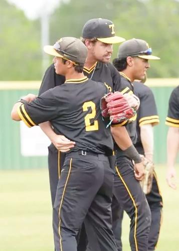 3 TLU baseball athletes receive all-district | Sports | seguingazette.com