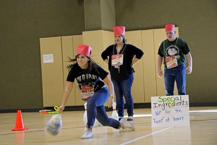Wild turkeys: Marion ‘Turkey Bowl’ a strike at elementary school | News ...