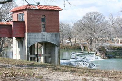 OUR VIEW: Hydro plant work welcome | Editorials | seguingazette.com