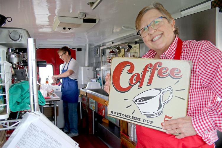 ROLLING RESTAURANT: Retired couple takes their love for good eats out ...