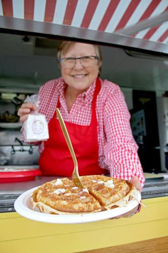 ROLLING RESTAURANT: Retired couple takes their love for good eats out ...