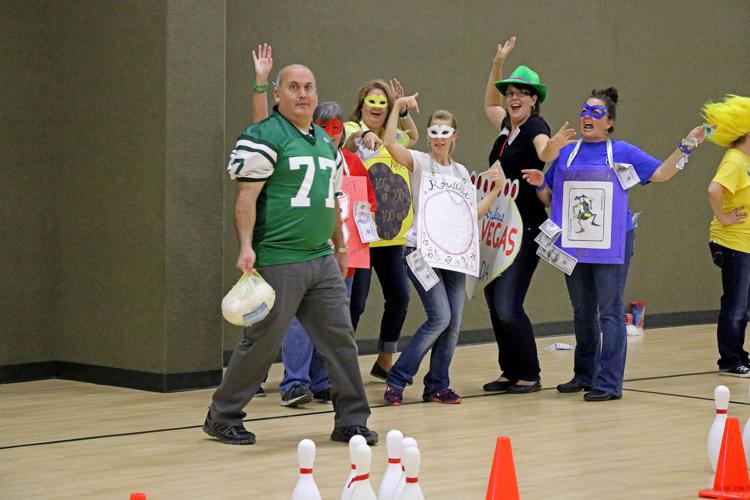 Wild turkeys: Marion ‘Turkey Bowl’ a strike at elementary school | News ...