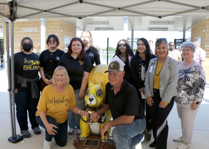 Seguin High School home to newest art squirrel | News | seguingazette.com