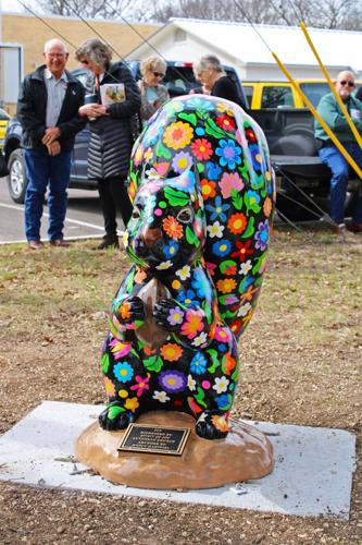Seguin unveils artsy squirrel in beautification project | News ...